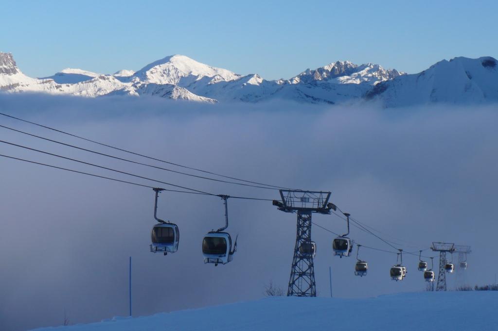 Resort guide Les Contamines: maps, restaurants & information