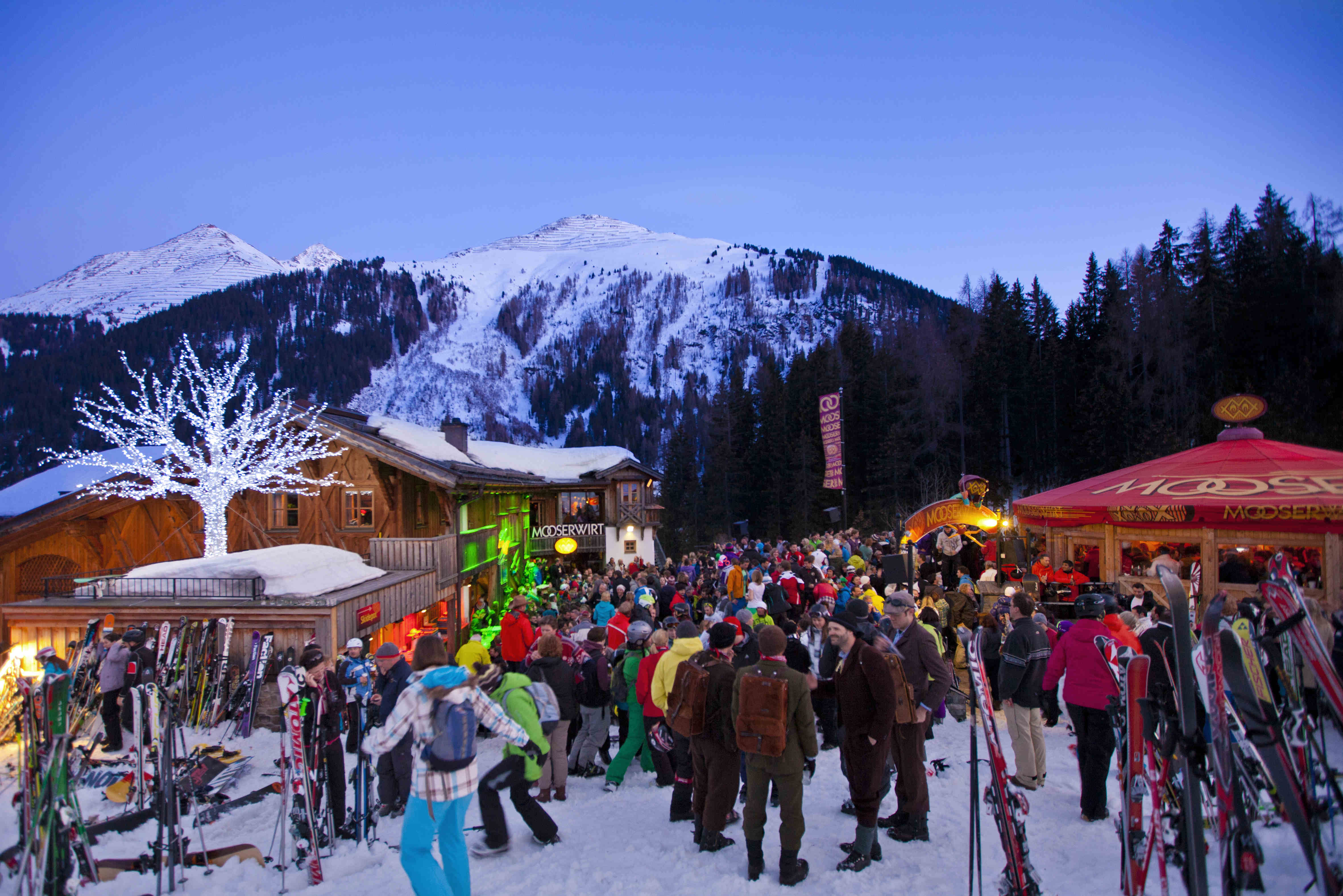 Resort guide St Anton: maps, restaurants & information