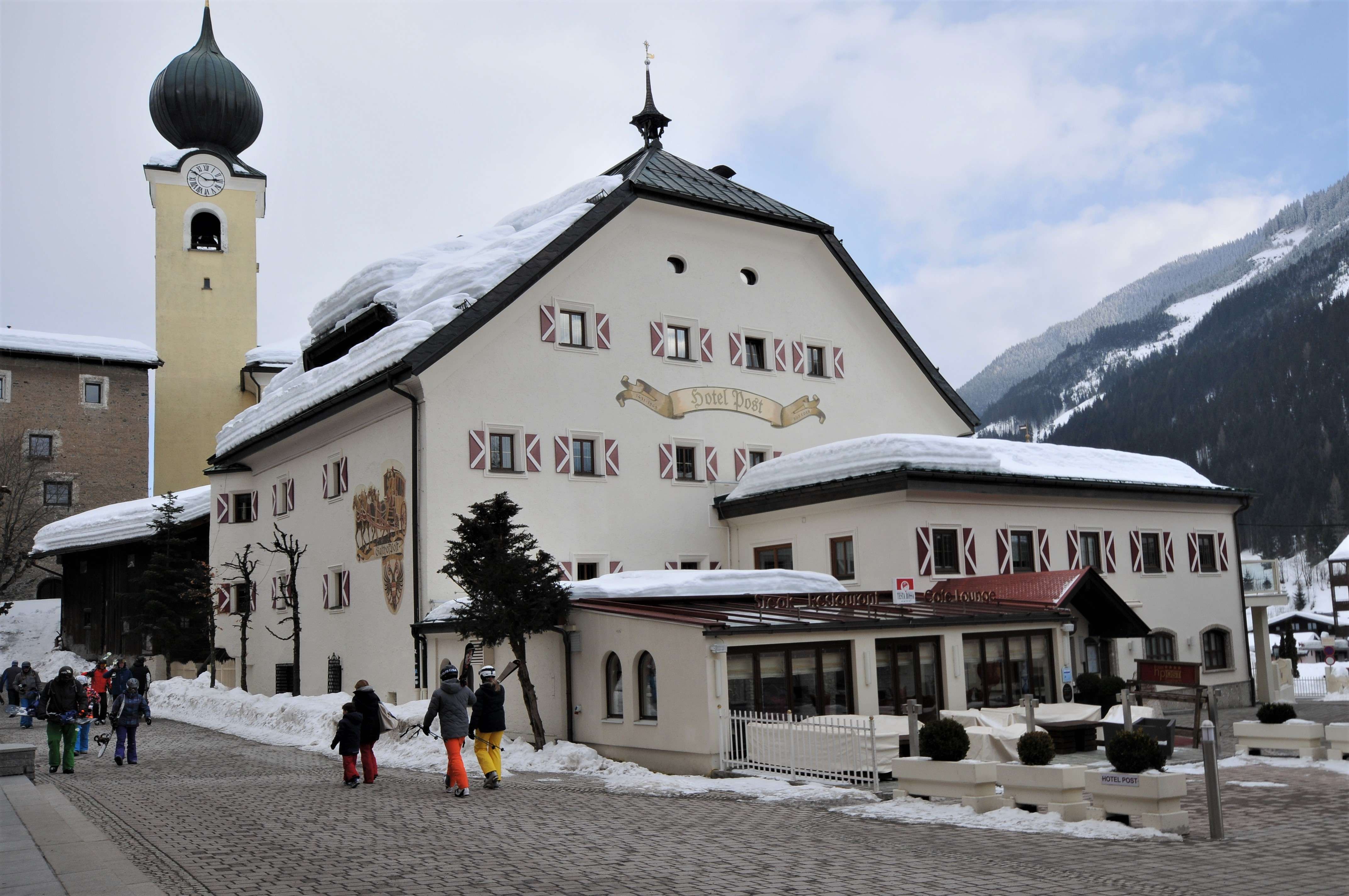 Resort guide Saalbach: maps, restaurants & information