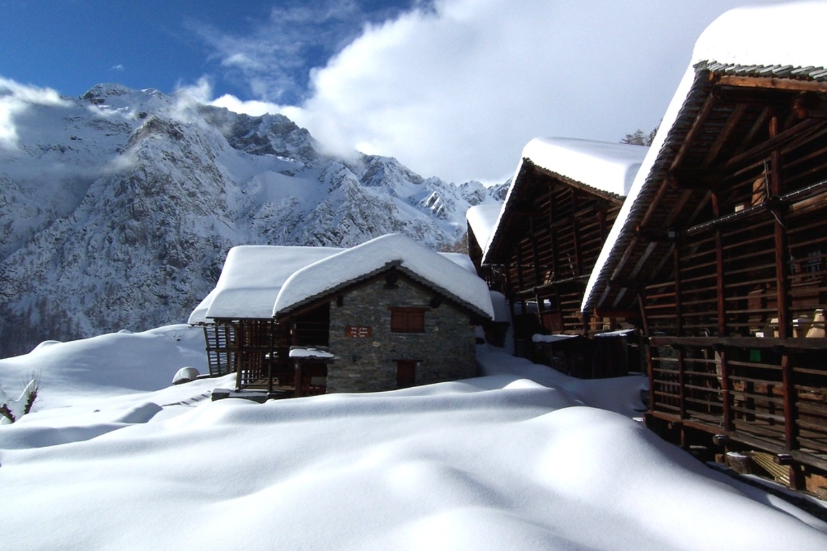 Resort guide Alagna: maps, restaurants & information