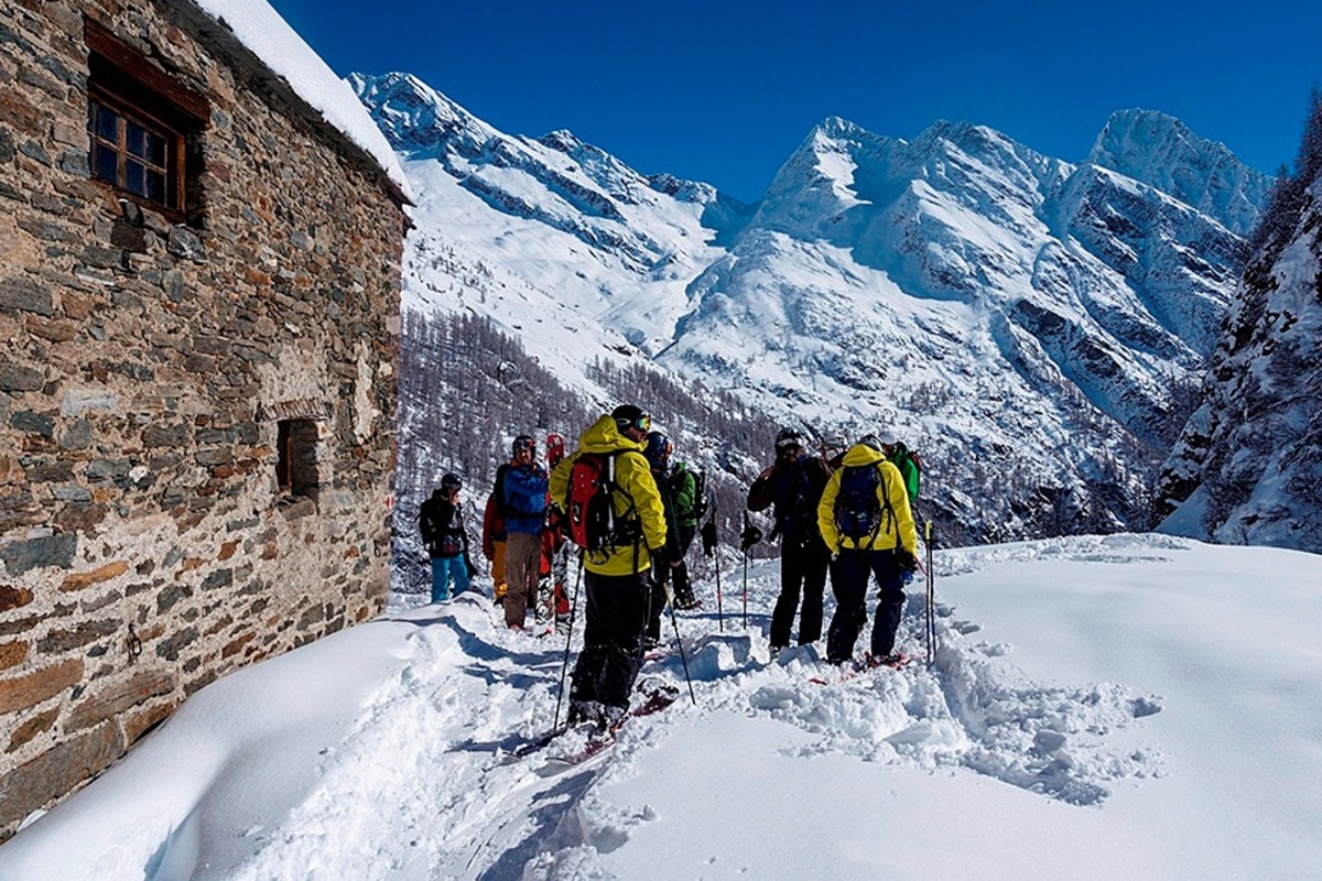 Resort guide Alagna: maps, restaurants & information