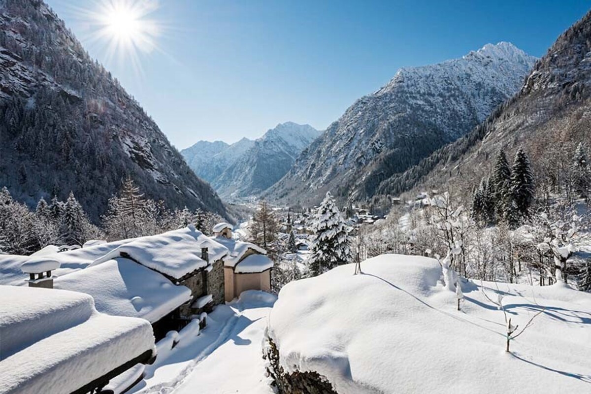 Resort guide Alagna: maps, restaurants & information