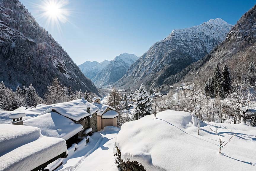 Resort guide Alagna: maps, restaurants & information