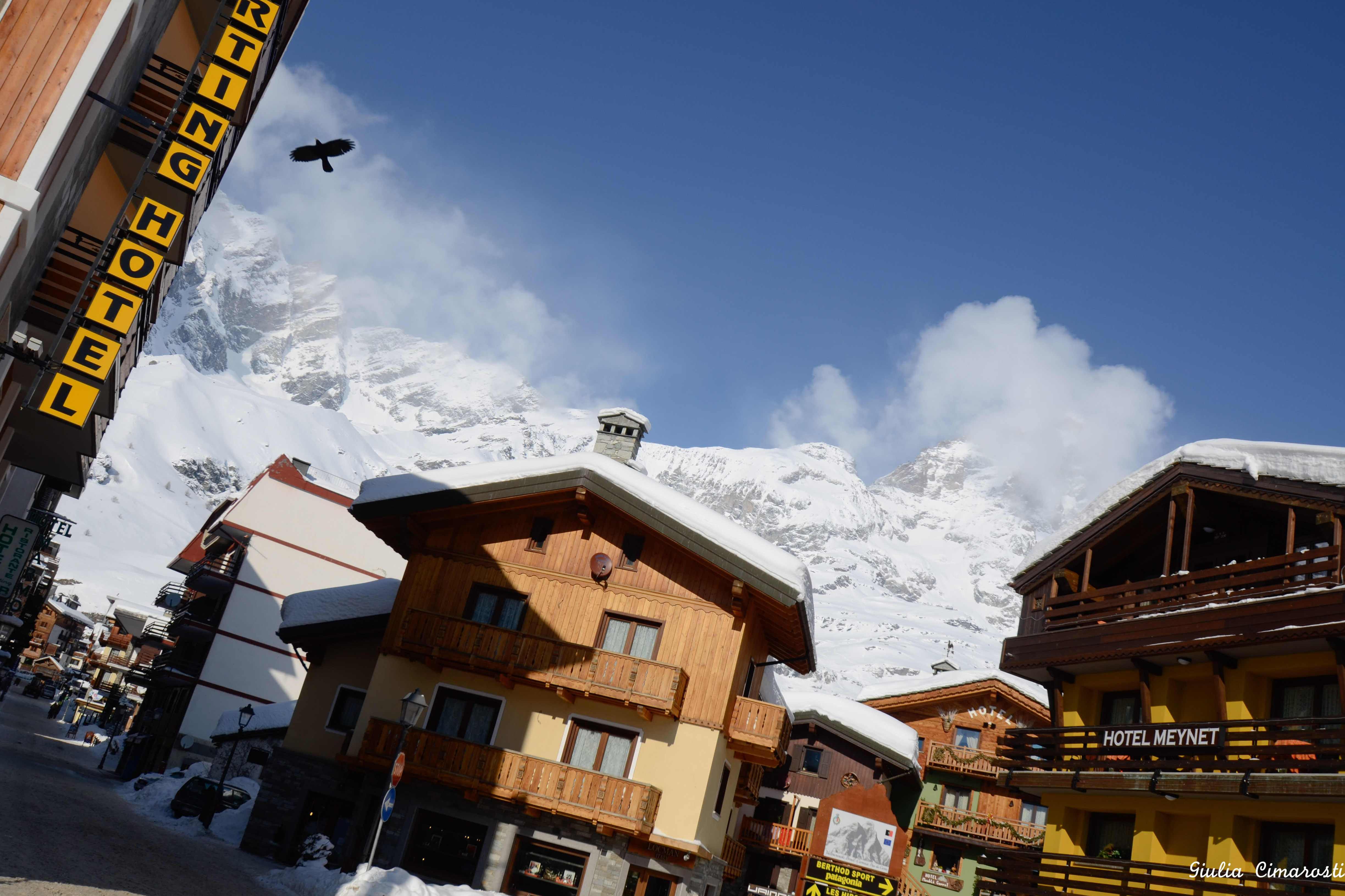 Resort guide Cervinia: maps, restaurants & information