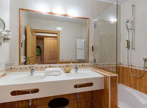 Resort guide Soll: maps, restaurants & information