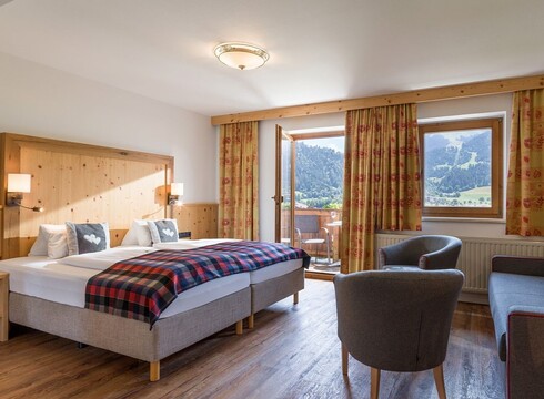 Resort guide Soll: maps, restaurants & information