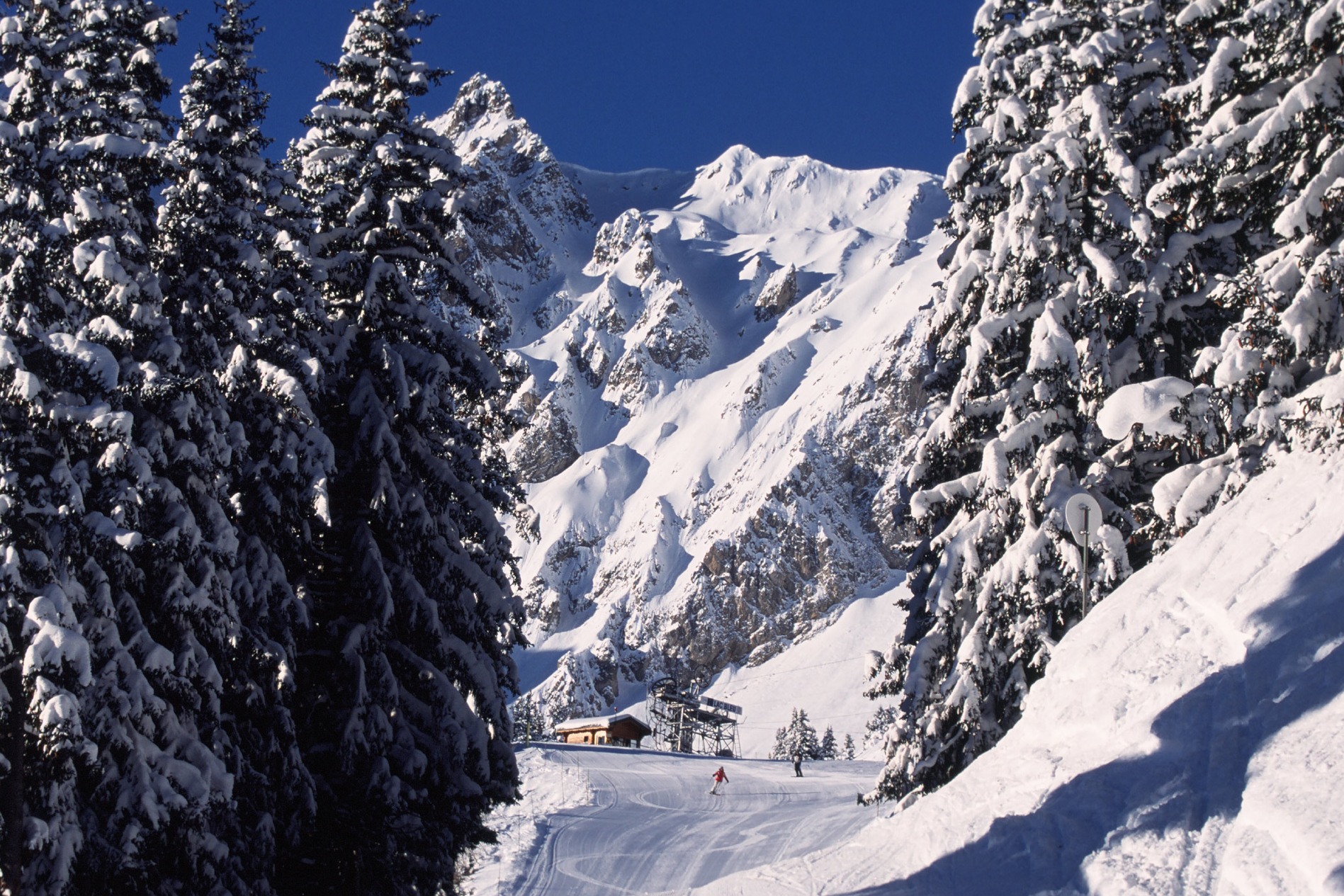 Resort guide Courchevel Le Praz: maps, restaurants & information
