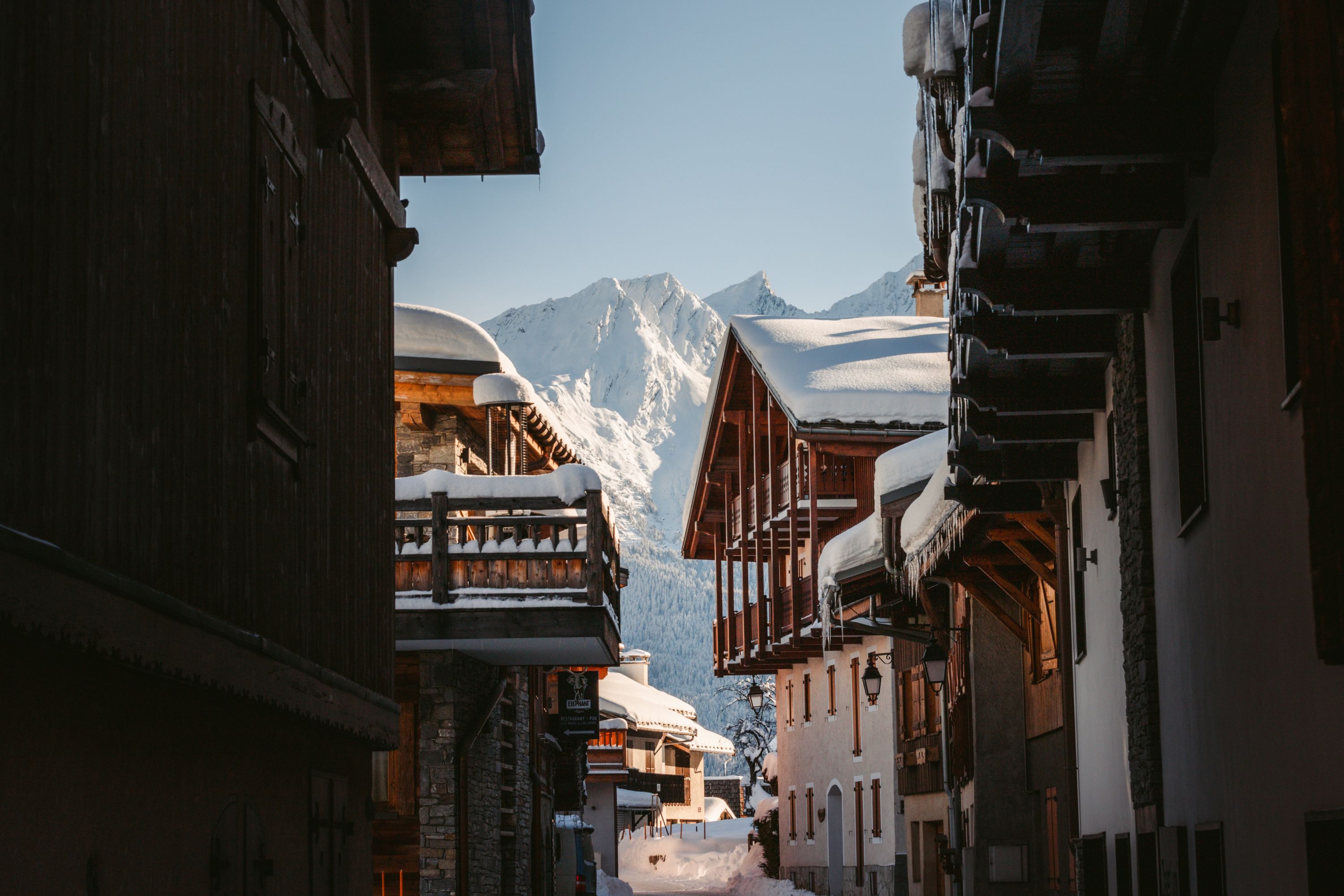 Resort guide Courchevel Le Praz: maps, restaurants & information